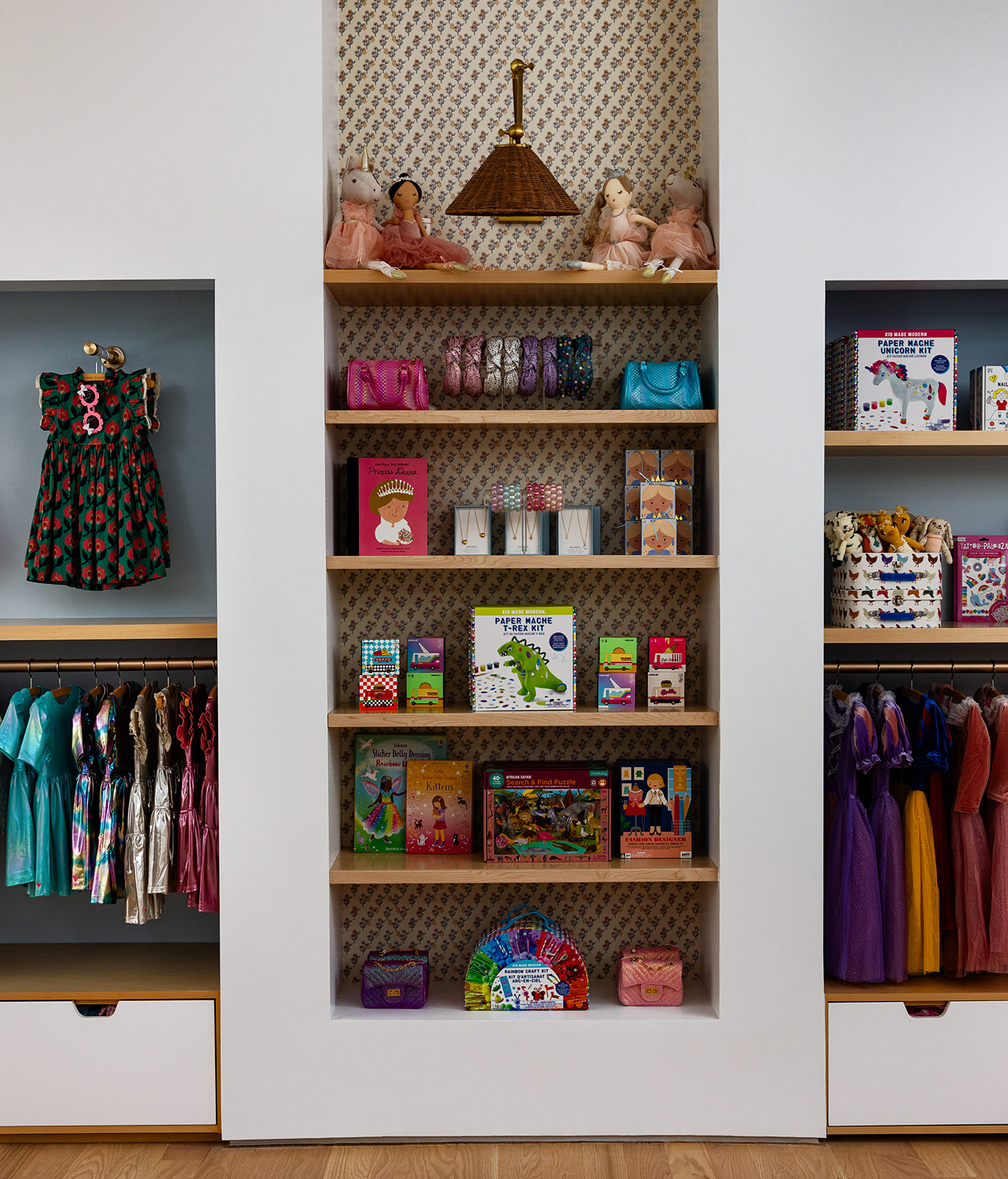 CHILDREN'S BOUTIQUE - MA Allen Interiors